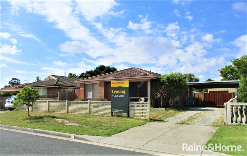 35 Terrence Drive, Cranbourne North VIC 3977 | Real Estate Industry ...