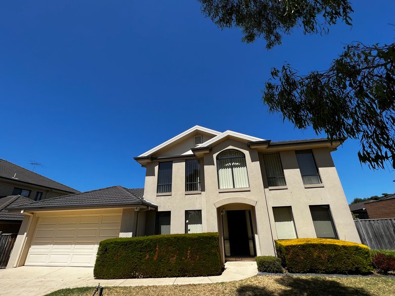8 Crystal Court, Sanctuary Lakes VIC 3030 | Real Estate Industry Partners